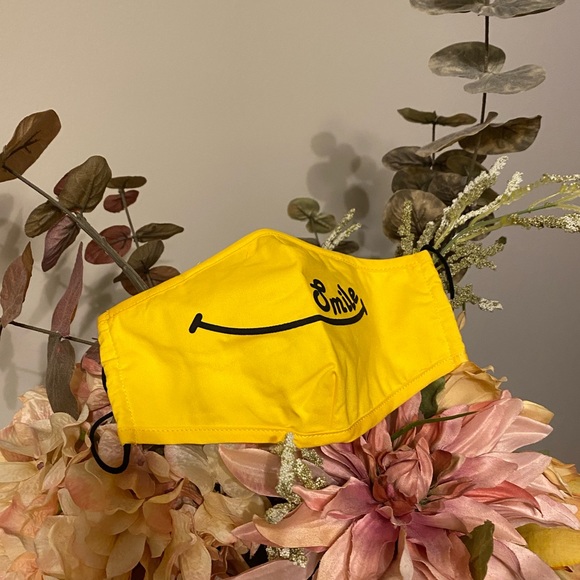 USA | Accessories | Yellow Smile Face Mask With Nose Bar | Poshmark